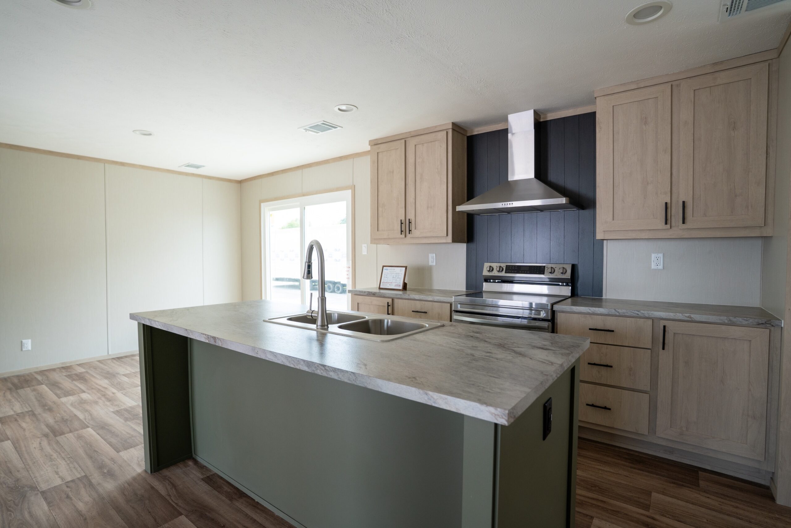 Clayton Expedition Manufactured Home - Easy Mobile Homes of Frostproof